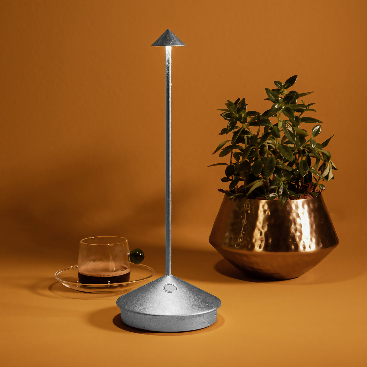 Pina table lamp | Zafferano